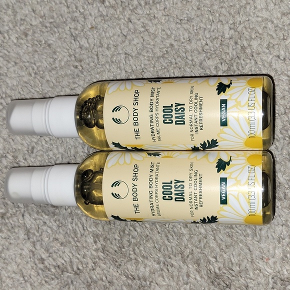 The Body Shop | Bath & Body | Cool Daisy Duo | Poshmark